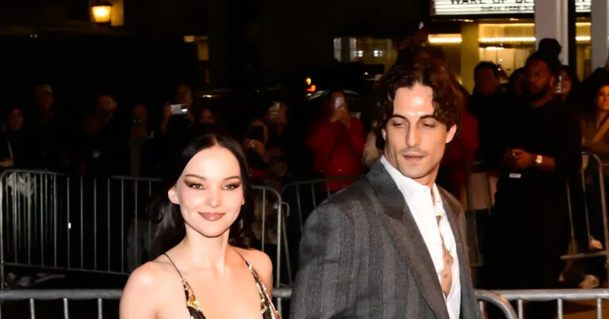 Dove Cameron dhe Damiano David janë fejuar - Showbiz