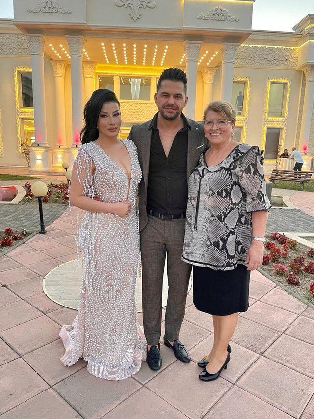 “Na lini të jetojmë dhimbjen tonë!”- Nëna e Shpat Kasapit thyen ...